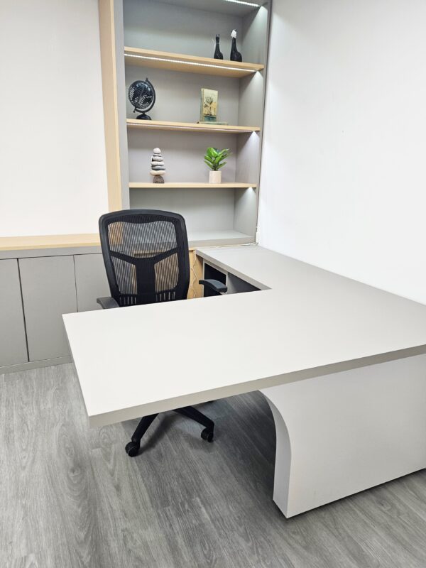 Amethyst Modern Desk - Maram Design Office
